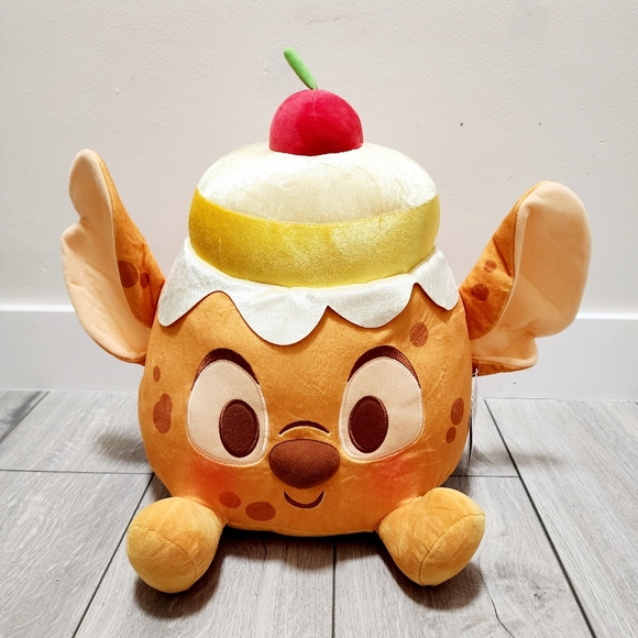 Disney | Toys | Disney Munchlings Stitch Pineapple Upside Down Cake 8 ...